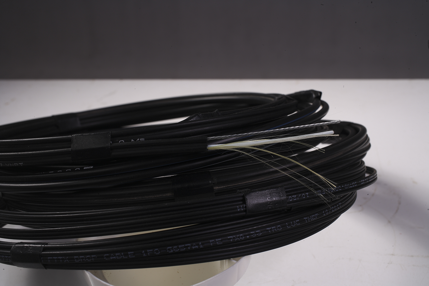 Drop wire flat (FTTX) - SACOM Wires and Cables | Page 0